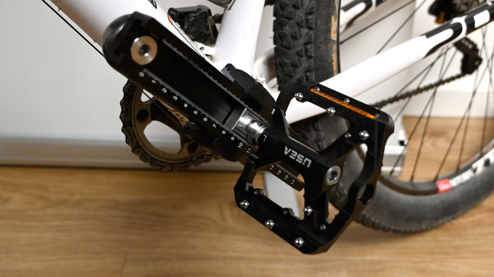 WX Vario the universal bicycle crank adapter